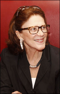 SECOND FLOOR OF SARDI'S: A Chat With Linda Lavin, the 2012 Tony Nominee ...