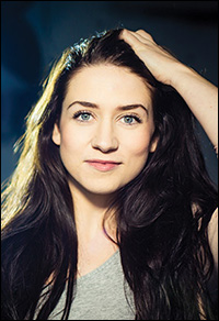 THEIR FAVORITE THINGS: Wizard of Oz Star Danielle Hope Shares Her ...