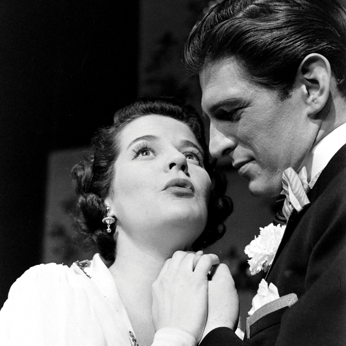 What Makes The Golden Apple Sound ‘American’? | Playbill