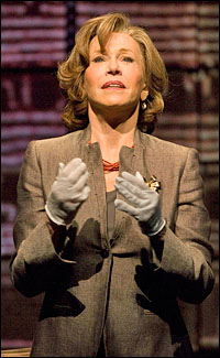 Jane Fonda Probes the Past in L.A. Run of Broadway's 33 Variations ...
