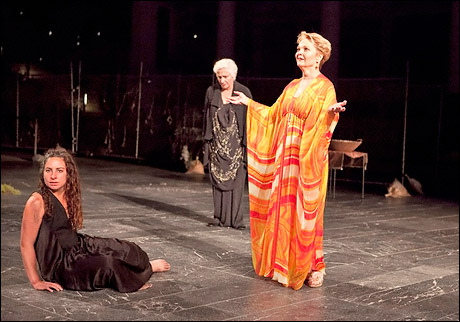 Elektra, With Olympia Dukakis, Pamela Reed and Annie Purcell, Opens in ...