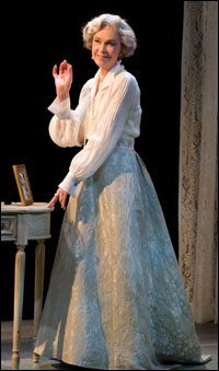 Tony Winner Deanna Dunagan, Formerly of Osage County, Opens in Chicago ...