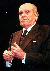 Alan King, Comedian, Actor and Producer, Dead at 76 | Playbill