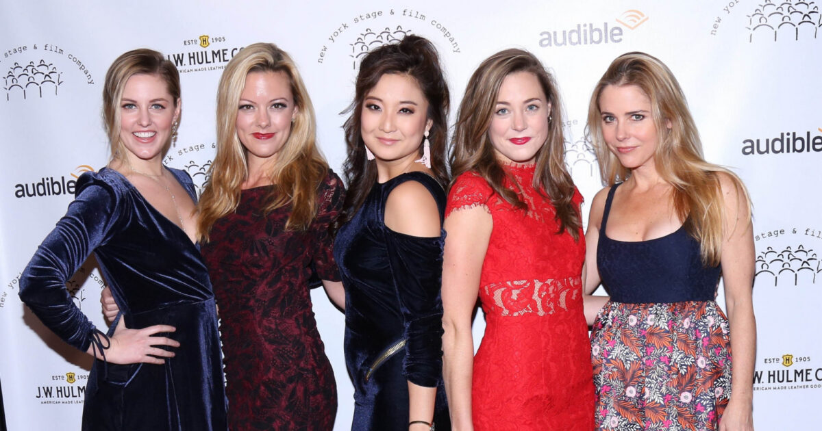 See the Cast of Mean Girls and More Come Out to Celebrate Tina Fey at ...