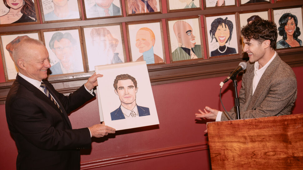 Photos: Kermit the Frog Presents Darren Criss With a Sardi's Portrait ...