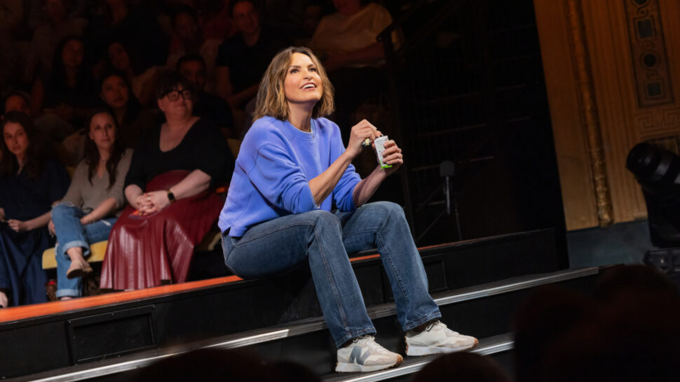 Get a 1st Look at Mariska Hargitay in Every Brilliant Thing | Playbill