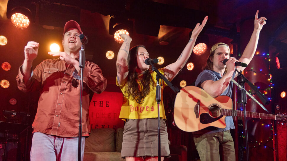 Get a 1st Look at Music City's Off-Broadway Return as Lauren 'Lolo ...