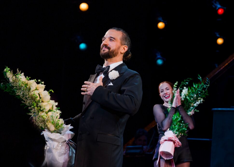 Dancing With the Stars' Mark Ballas Sets Return to Broadway's Chicago ...