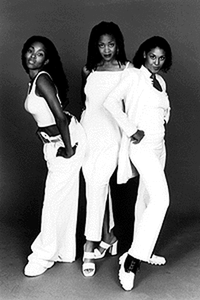 Arne Unleashes 2 Divas & The Dog At NY's Theatre Row | Playbill