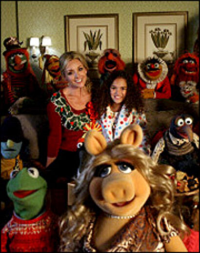 "A Muppets Christmas," with Krakowski, Lane, Martin and Goldberg, Airs ...