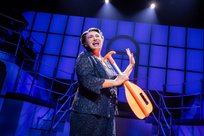 See How New Cast Members Have Found Their Sea Legs in Titaníque Photos ...