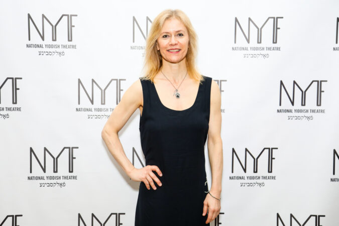 The Cast and Creative Team of the Joel Grey-Helmed Yiddish Fiddler Meet ...