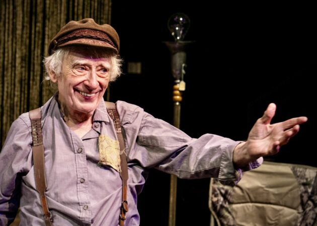 Photos: Get a 1st Look at Austin Pendleton and Cast of Meta Off-Broadway Midsummer Night's Dream ...