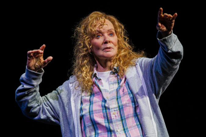 Read the Reviews for Jean Smart's Broadway Return in Call Me Izzy ...