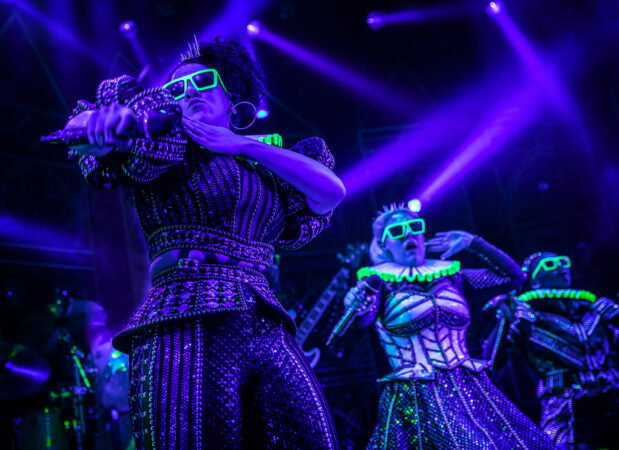 Six Will Tour the U.S. in 2022 | Playbill