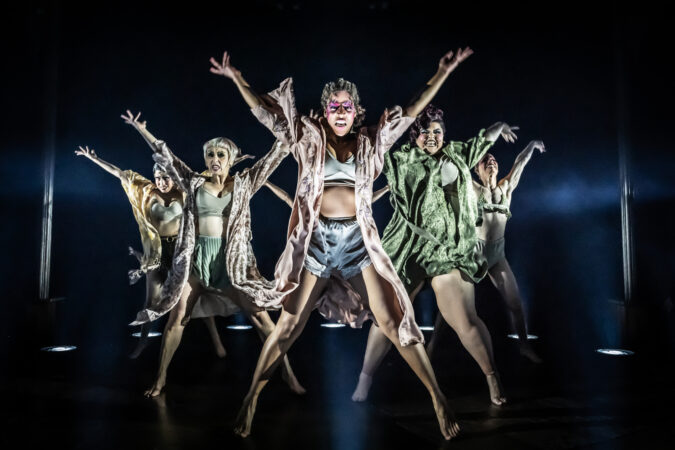 Go Inside the Kit Kat Club in New Production Shots From Broadway's ...