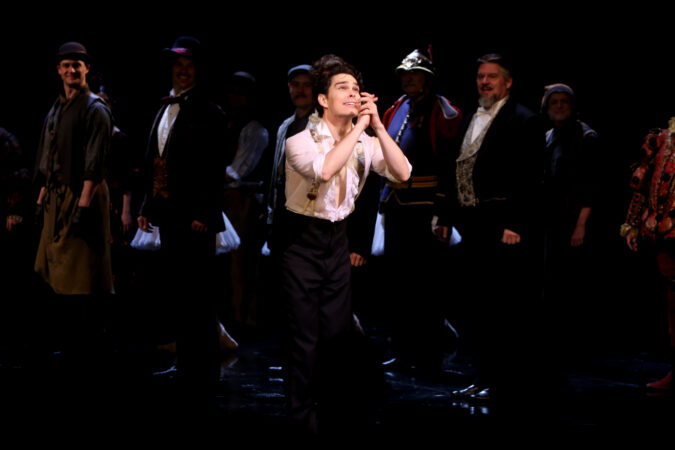 A Look Inside the 30th Anniversary Performance of The Phantom of the ...