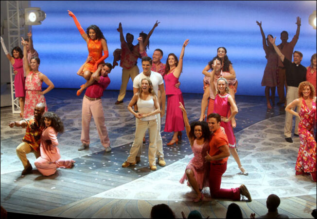 Final Performance of Broadway's Mamma Mia! Filled with Laughter, Cheers ...