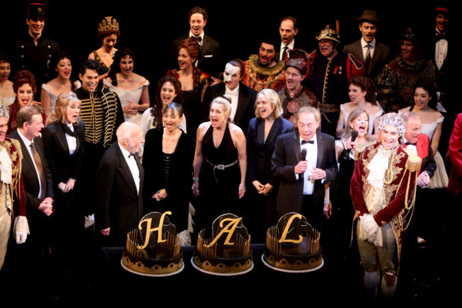 A Look Inside the 30th Anniversary Performance of The Phantom of the ...