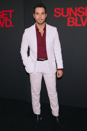 Mandy Gonzalez Plays 1st Performance as Norma Desmond in Sunset Blvd ...