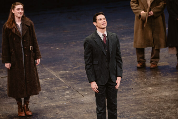 Photos: Jeremy Jordan, Lizzy McAlpine, Jason Gotay, and Cast of Floyd ...