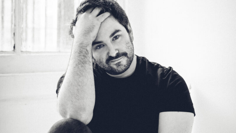 How Beetlejuice Star Alex Brightman Finds Humanity Within the Monster ...