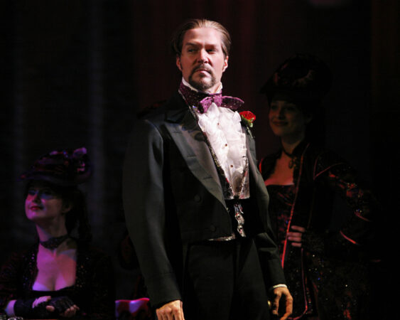 Look Back at Andrew Lloyd Webber's The Woman in White on Broadway ...