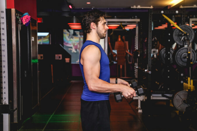 How Frozen Actor Andrew Pirozzi Stays Fit Enough to Play a Reindeer ...