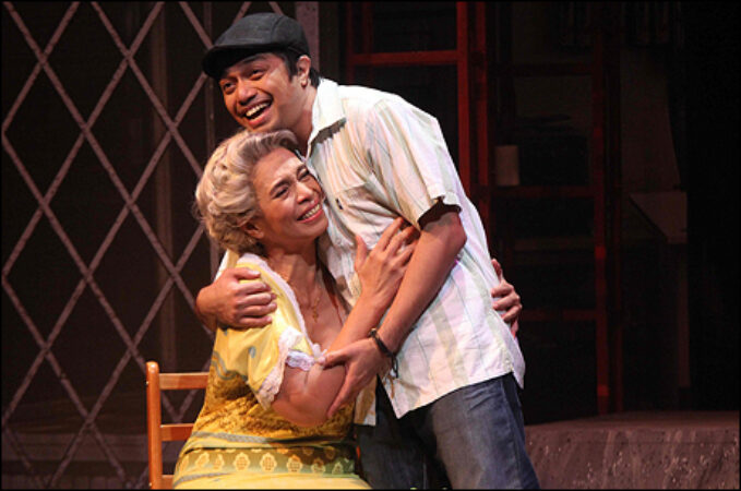 PHOTO CALL: In the Heights Premieres in Manila | Playbill