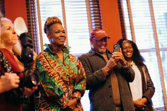 Photos: Kecia Lewis Receives Her Sardi's Portrait | Playbill