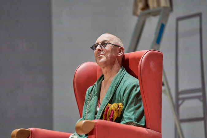 A Look at the Old Vic’s Endgame With Daniel Radcliffe and Alan Cumming ...