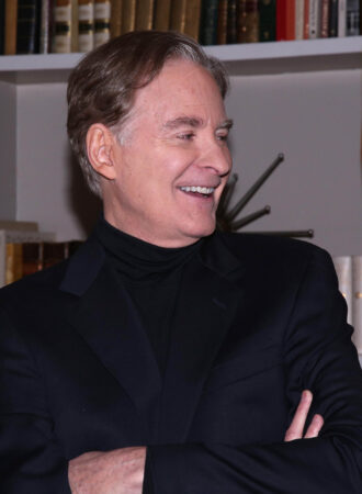 See Kevin Kline, Cobie Smulders, and the Cast of Present Laughter on ...