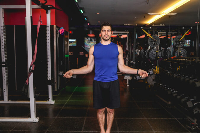 How Frozen Actor Andrew Pirozzi Stays Fit Enough to Play a Reindeer ...