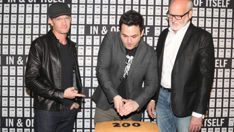 Derek DelGaudio’s In & Of Itself Will Premiere on Hulu in 2021 | Playbill