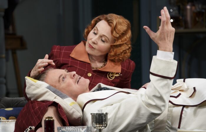 What Do Critics Think of Present Laughter on Broadway? | Playbill