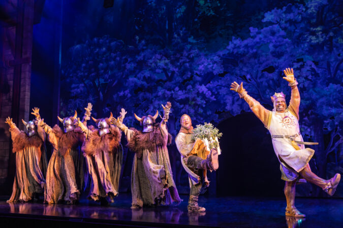 Mean Girls Star Jonathan Bennett to Make Broadway Debut in Spamalot ...