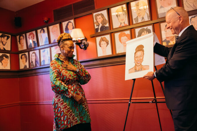 Photos: Kecia Lewis Receives Her Sardi's Portrait | Playbill