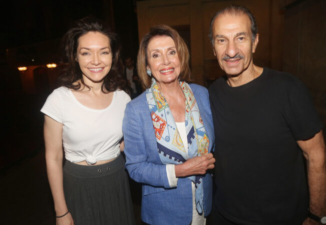 See Amy Poehler, Julia Roberts, and More Visit Broadway | Playbill