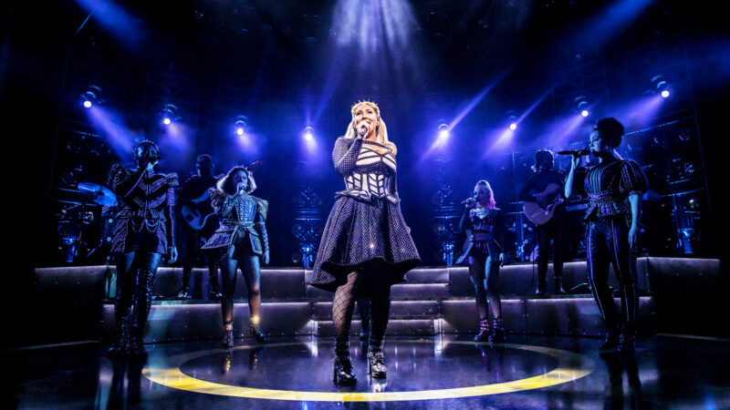 Six Will Tour the U.S. in 2022 | Playbill