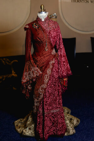 How Wicked Costume Designer Susan Hilferty Put Her Own Twist on Oz ...