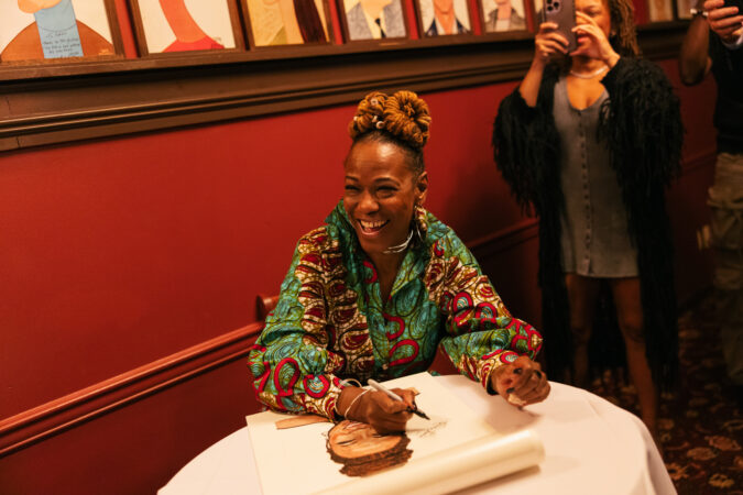 Photos: Kecia Lewis Receives Her Sardi's Portrait | Playbill