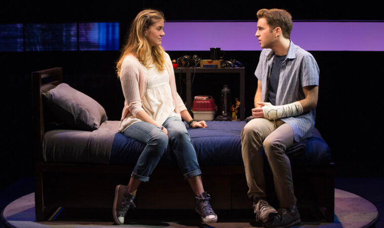 The Origin Story of Evan Hansen’s Iconic (Arm)Cast | Playbill