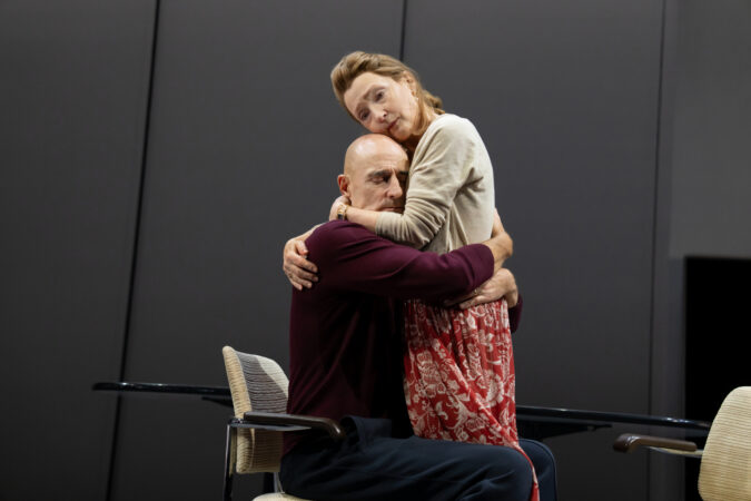 The Reviews Are In for Oedipus on Broadway | Playbill
