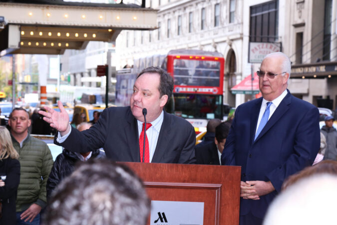 James M. Nederlander Memorialized With a Broadway Alley | Playbill