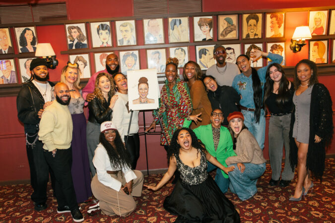 Photos: Kecia Lewis Receives Her Sardi's Portrait | Playbill