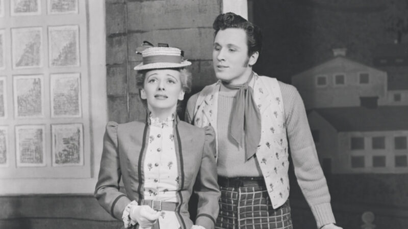 Look Back at Jan Clayton, John Raitt, and More in Carousel on Broadway ...