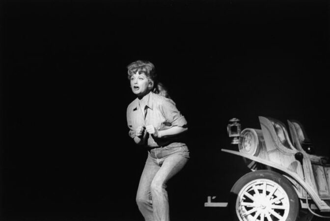 Douglas Sills and Alexandra Socha to Star in Encores! Mack & Mabel ...