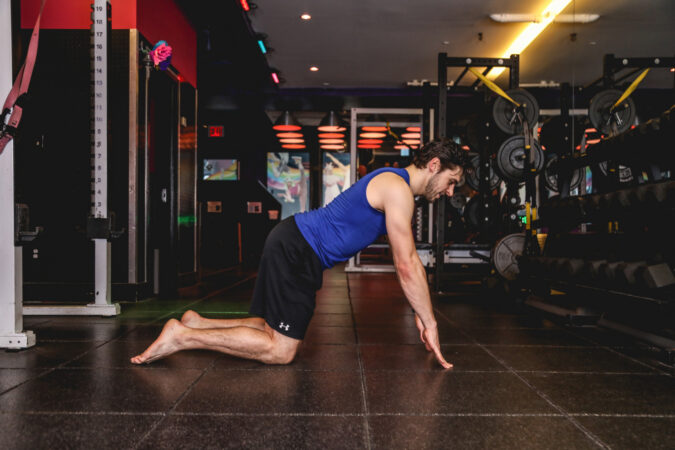 How Frozen Actor Andrew Pirozzi Stays Fit Enough to Play a Reindeer ...