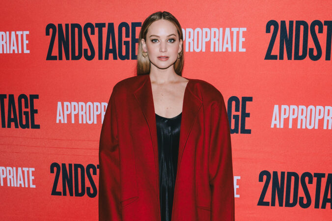 On the Red Carpet: The Appropriate Cast on How 'Amazing' It Is to Have ...