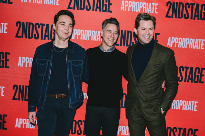 On the Red Carpet: The Appropriate Cast on How 'Amazing' It Is to Have ...